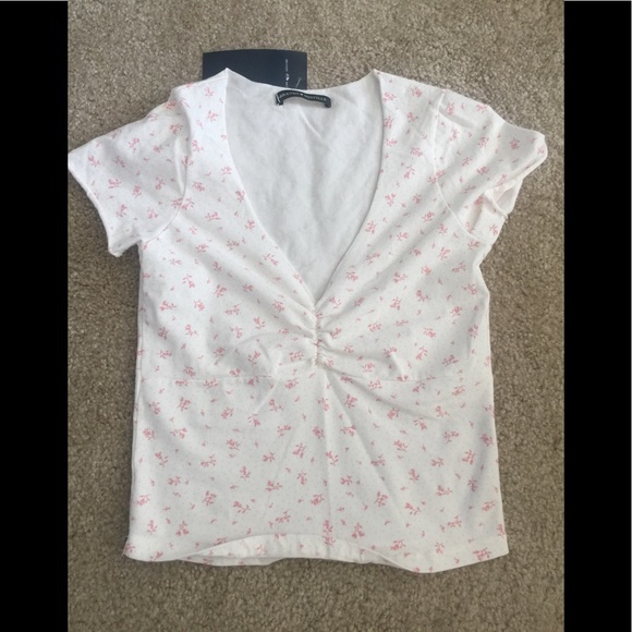 Brandy Melville | Tops | Brandy Melville Floral Gina Top | Poshmark